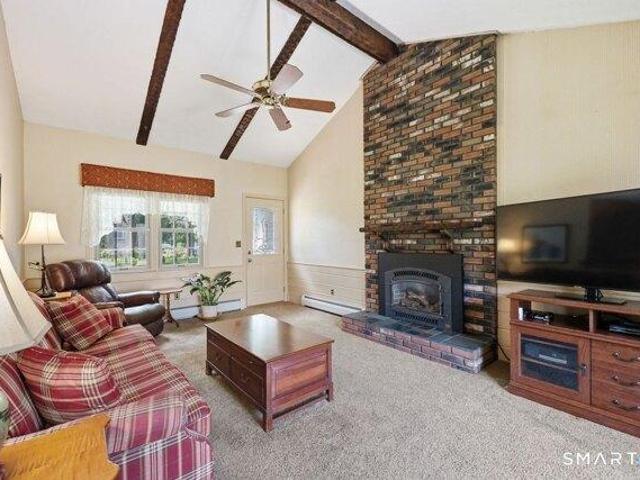 house with 4 bedroom, Glastonbury CT DS104236876