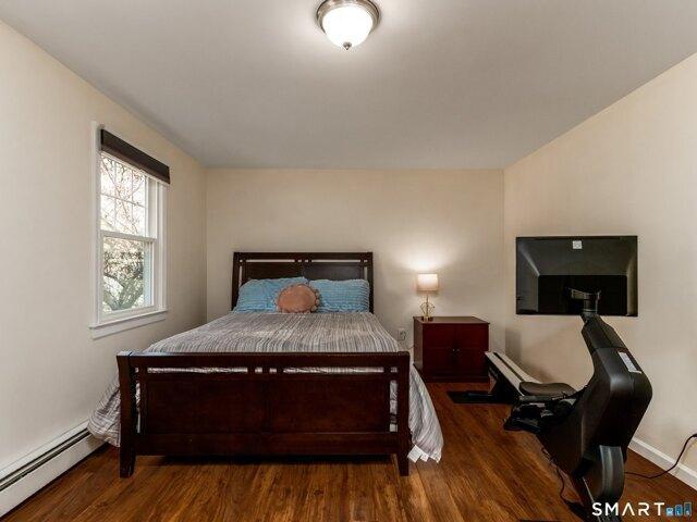 house with 4 bedroom, Glastonbury CT ES102826202