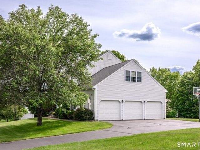 house with 4 bedroom, Glastonbury CT ES103163339