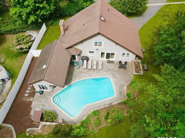 house with 4 bedroom, Glastonbury CT ES103188570