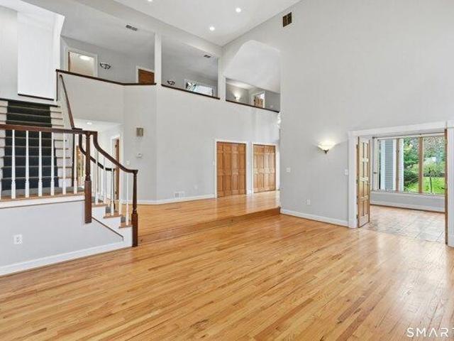 house with 4 bedroom, Glastonbury CT ES103101147