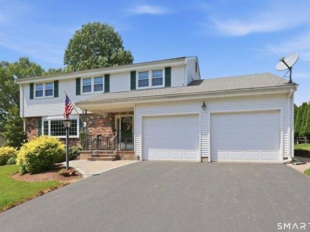 house with 4 bedroom, Glastonbury CT ES104264739
