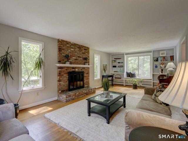 house with 4 bedroom, Glastonbury CT ES104834505