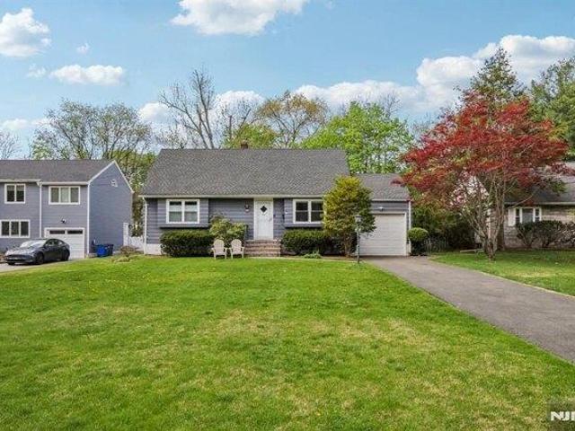house with 4 bedroom, Glen Rock NJ DLS102799714