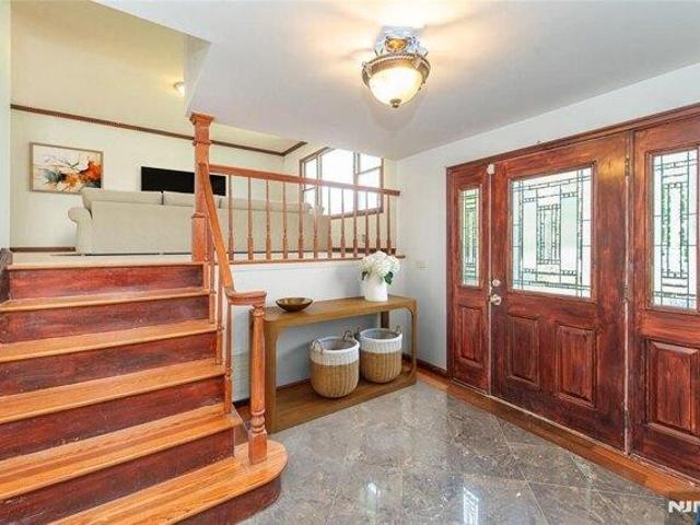 house with 4 bedroom, Glen Rock NJ DS102776616
