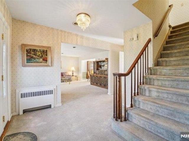 house with 4 bedroom, Glen Rock NJ ES102828390