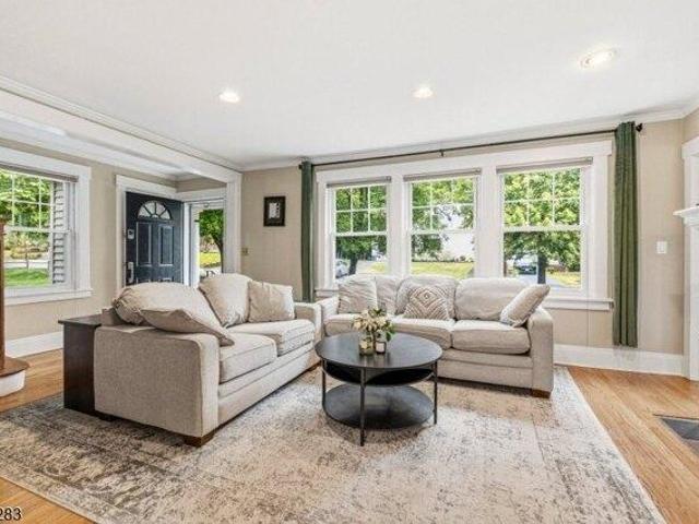 house with 4 bedroom, Glen Rock NJ ES104442121