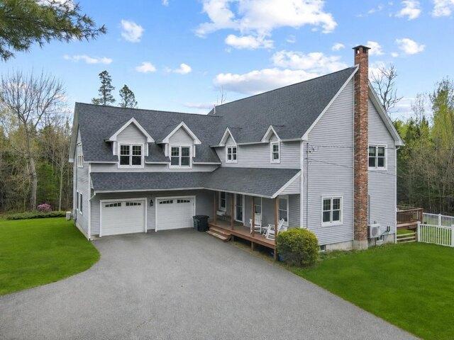 house with 4 bedroom, Glenburn ME DS102594313