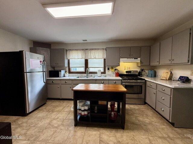 house with 4 bedroom, Glens Falls NY ES104899706