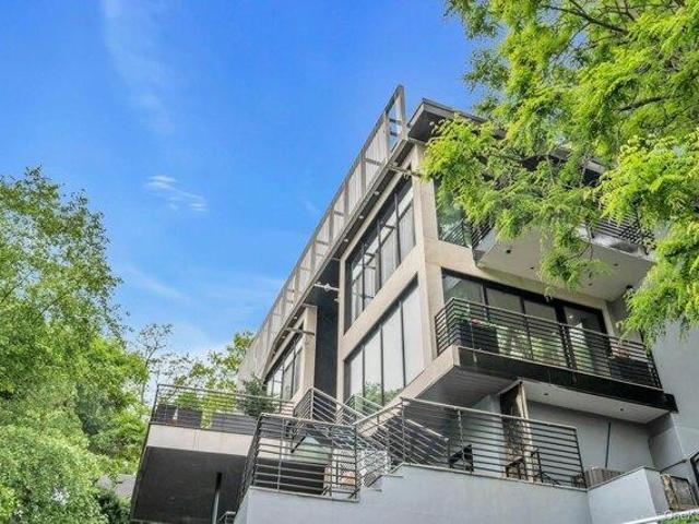 house with 4 bedroom, Glenwood Landing NY DLS101033956