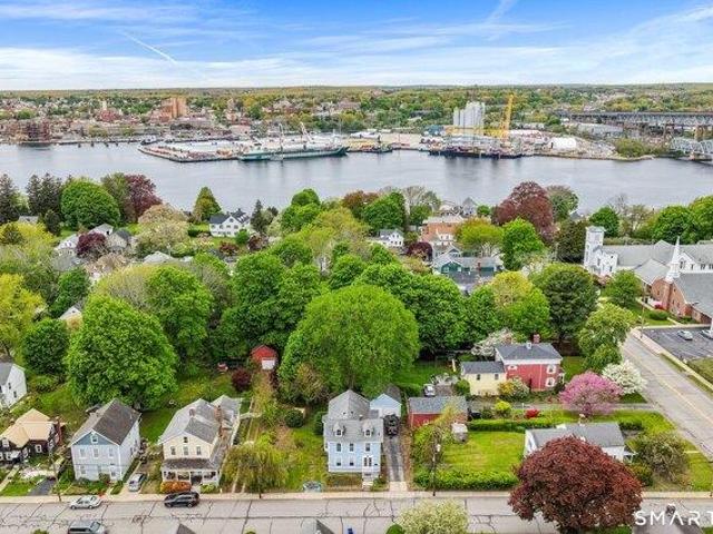 house with 4 bedroom, Groton CT DS102479857