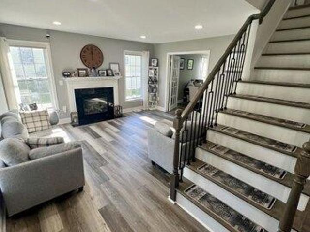 house with 4 bedroom, Groton CT DS103126830