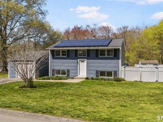 house with 4 bedroom, Groton CT DS103187826