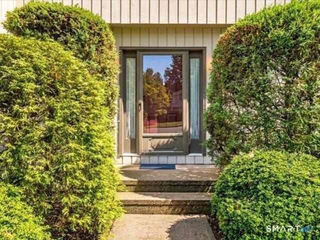 house with 4 bedroom, Groton CT ES103602139