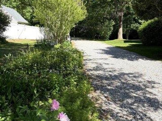 house with 4 bedroom, Groton CT ES103667345