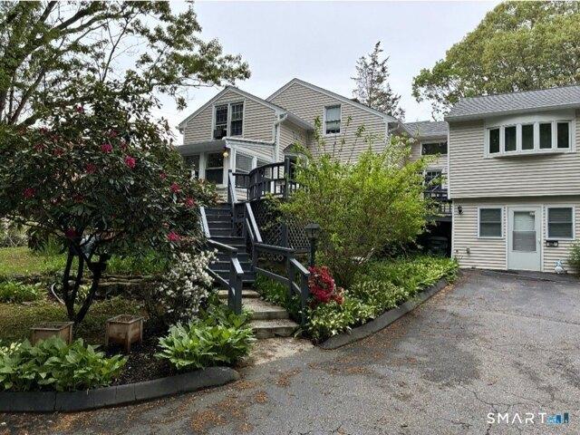 house with 4 bedroom, Groton CT ES103070269