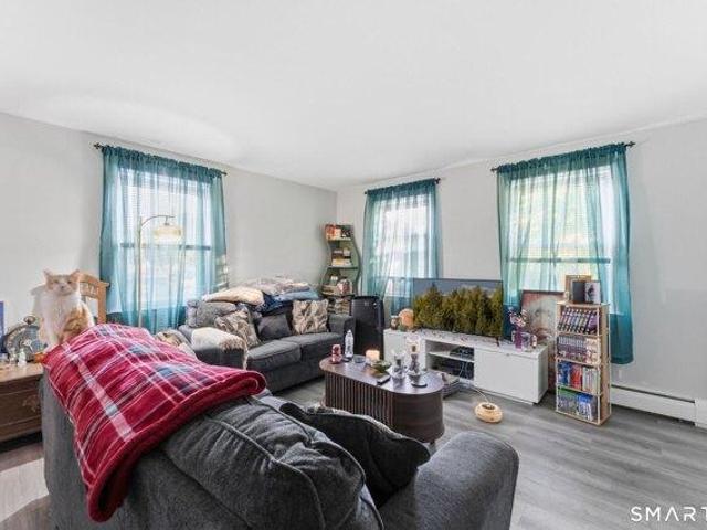 house with 4 bedroom, Groton CT ES104112914