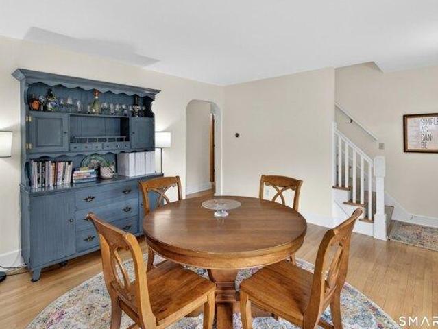 house with 4 bedroom, Groton CT ES104263436