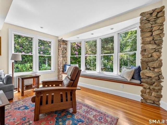 house with 4 bedroom, Groton CT ES105105114