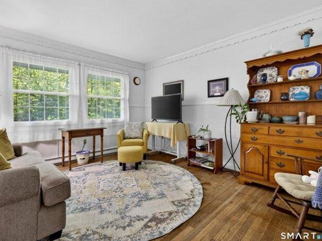 house with 4 bedroom, Groton CT ES105116061