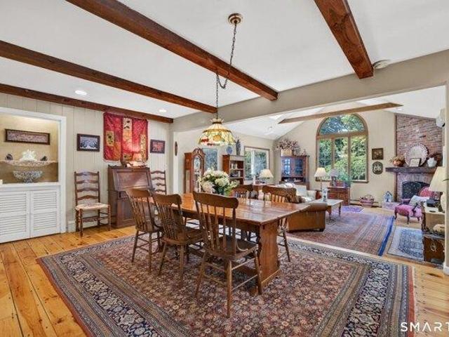 house with 4 bedroom, Groton CT ES105127667