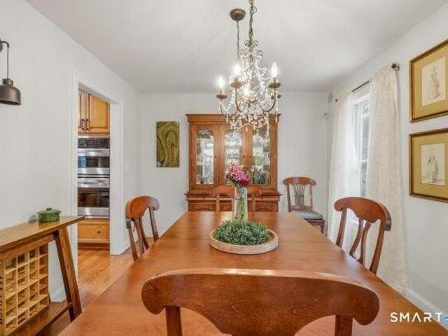 house with 4 bedroom, Groton CT ES105173286