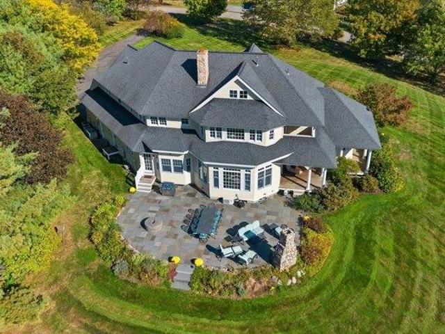 house with 4 bedroom, Groton MA DLS102089403