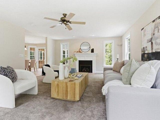 house with 4 bedroom, Groton MA ES103440540
