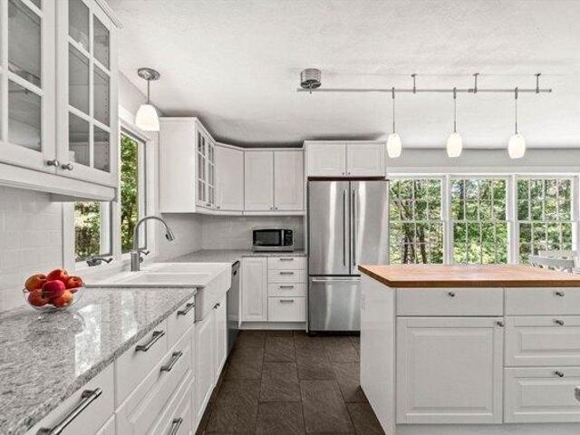 house with 4 bedroom, Groton MA ES103443373