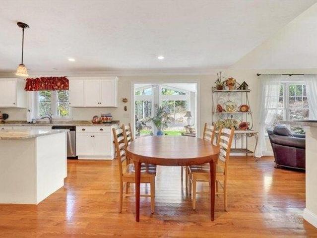 house with 4 bedroom, Groton MA ES104510225