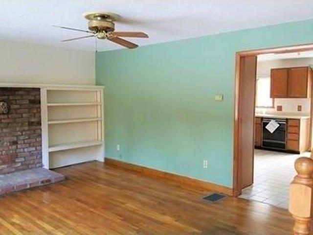 house with 4 bedroom, Groton MA ES104543549