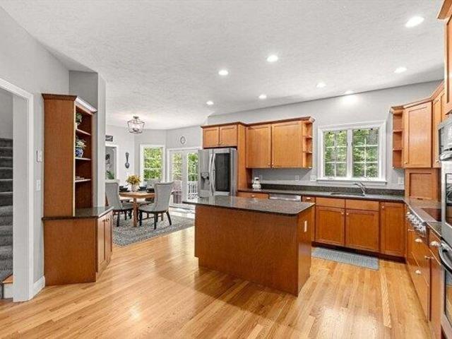 house with 4 bedroom, Groton MA ES104900470