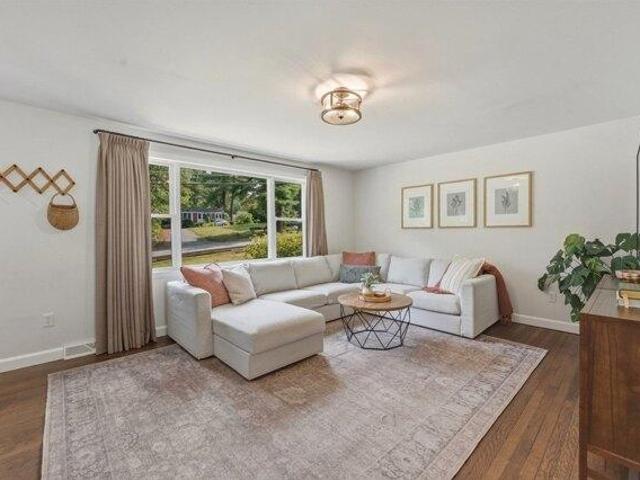 house with 4 bedroom, Groton MA ES104906082