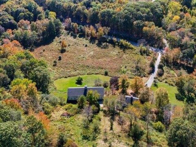 house with 4 bedroom, Groton MA ES105399747