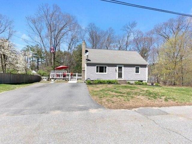 house with 4 bedroom, Groveland MA DS102343669