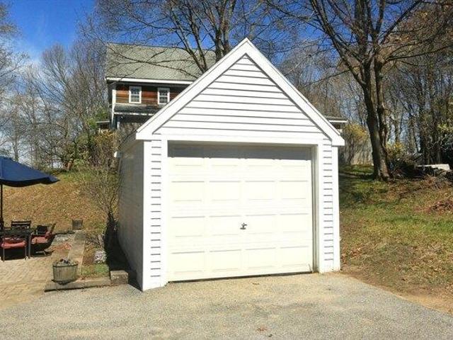 house with 4 bedroom, Groveland MA ES103442101