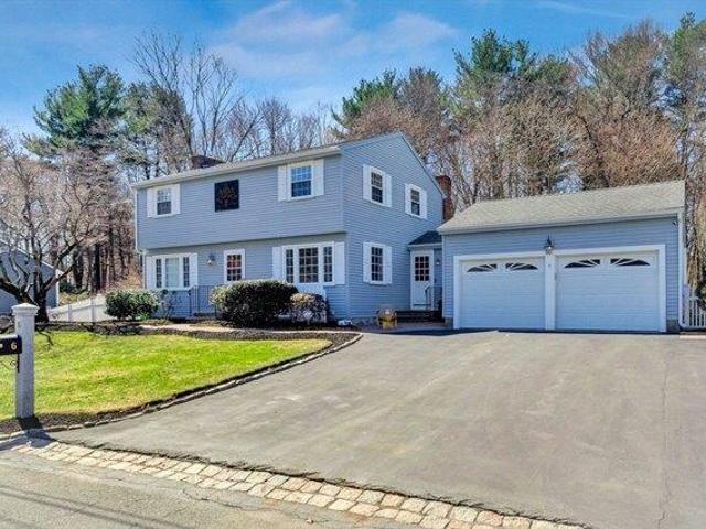 house with 4 bedroom, Groveland MA ES103496955