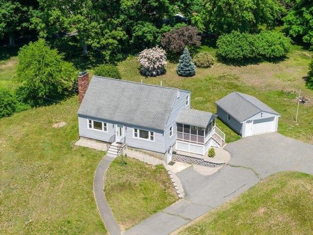 house with 4 bedroom, Groveland MA ES103220239