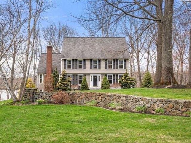 house with 4 bedroom, Groveland MA ES103221883