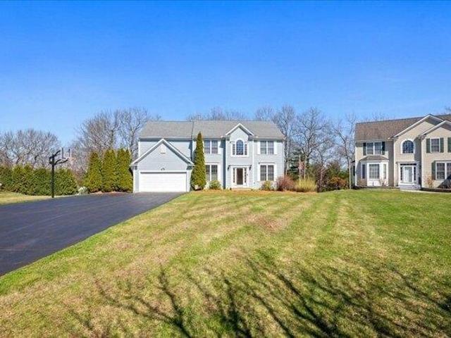 house with 4 bedroom, Grafton MA DLS101706000