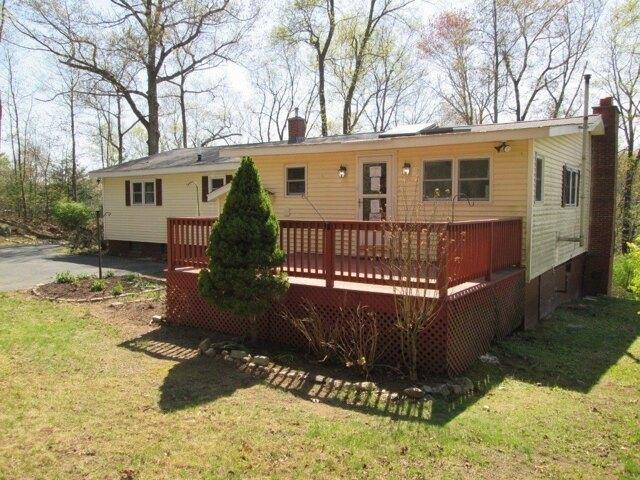 house with 4 bedroom, Grafton MA DLS102778705