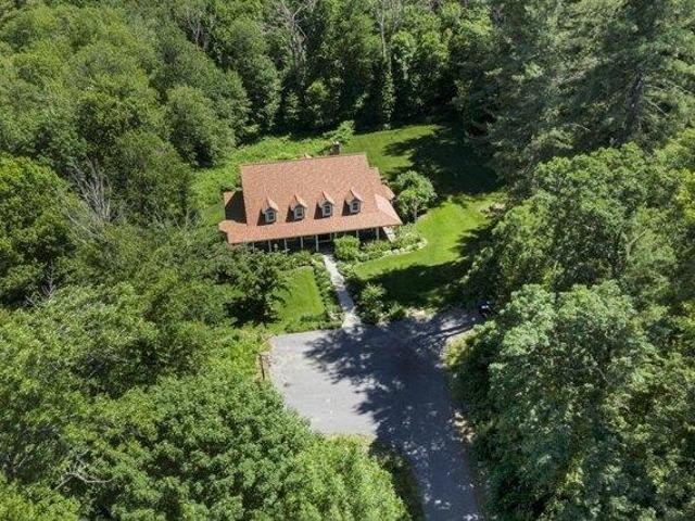 house with 4 bedroom, Grafton MA DS104149487