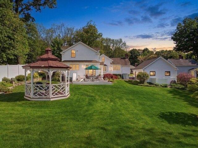 house with 4 bedroom, Grafton MA DS104352042