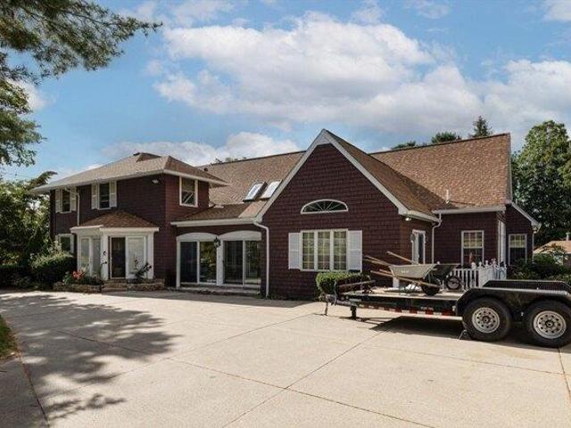 house with 4 bedroom, Grafton MA DS102061033
