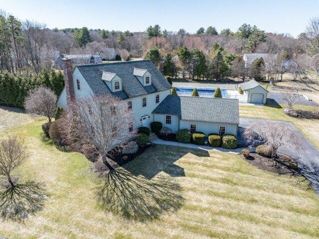 house with 4 bedroom, Grafton MA DS102121082
