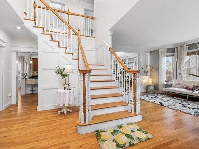 house with 4 bedroom, Grafton MA DS102313817