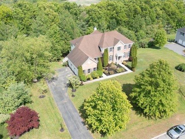 house with 4 bedroom, Grafton MA DS102776643