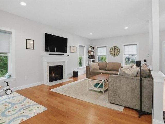 house with 4 bedroom, Grafton MA DS103773887