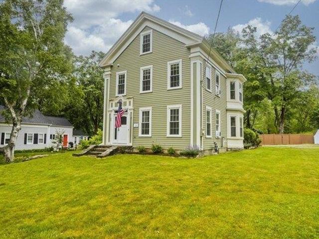 house with 4 bedroom, Grafton MA ES103223272