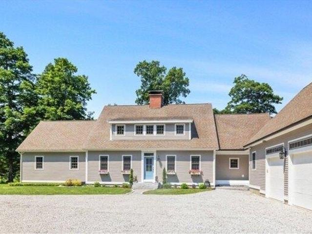house with 4 bedroom, Grafton MA ES103965651